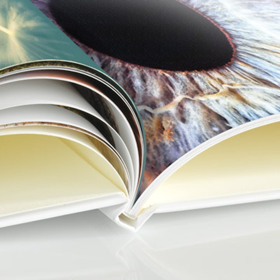 What types of paper are available for our photo books? | Pixum UK